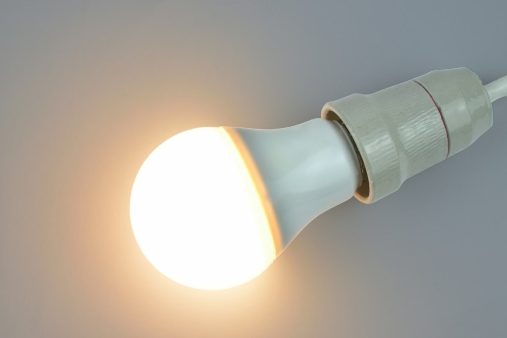 how-bright-is-500-lumens-and-is-it-enough-setick